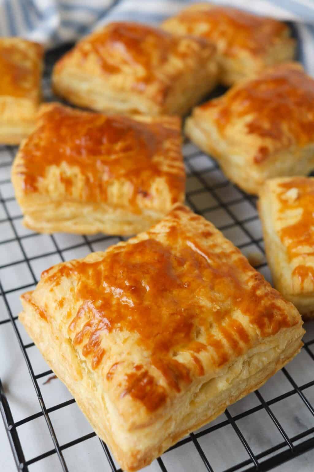 Pâté Chaud (Bánh Patê Sô) - A Peachy Plate