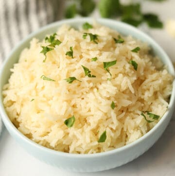 Rice Cooker Butter Garlic Rice - A Peachy Plate