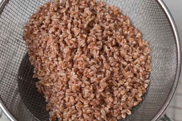 How to Cook Farro in a Rice Cooker - A Peachy Plate